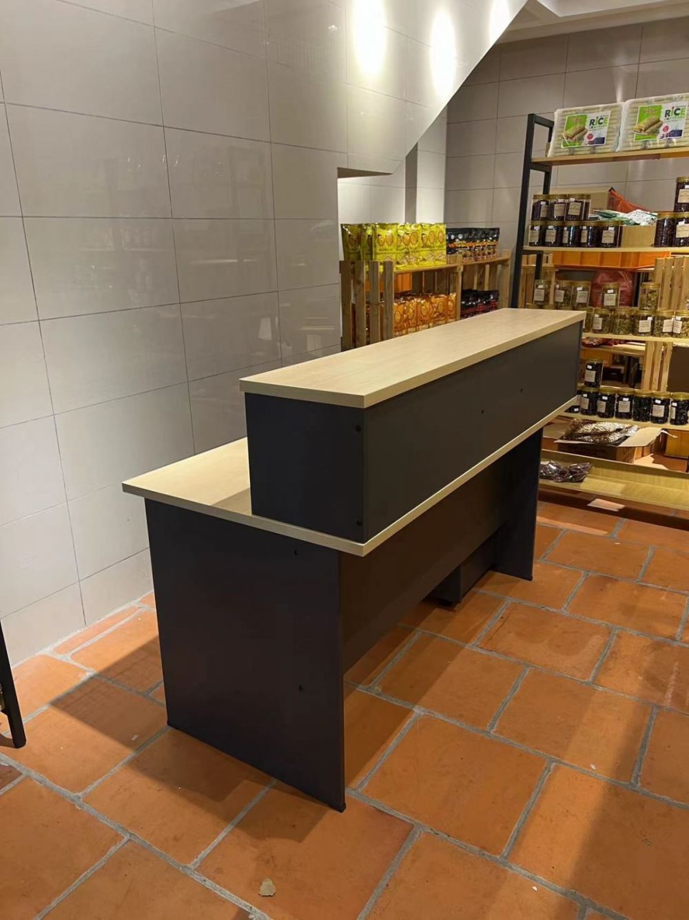 槟城Sweet Home BM Enterprise的Modern Wooden Reception Counter Table | Meja ...