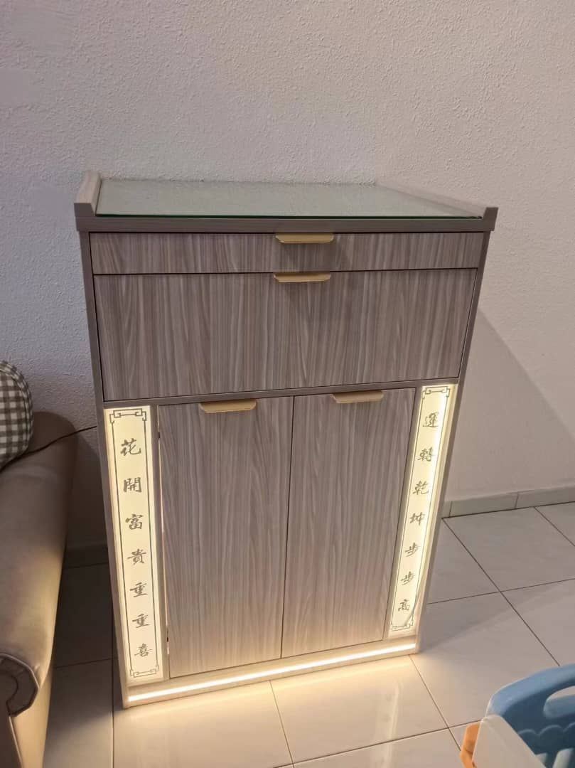 Penang Praying Altar Table / Prayer Table风水佛台 摩登神台 | FengShui Buddha ...